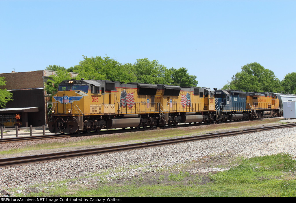 UP 5196 3781 9811 HLCX 6328